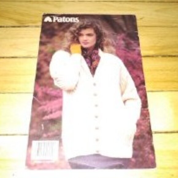 Patons Beehive | Accents | That Natural Feeling Knitting Pattern Book ...